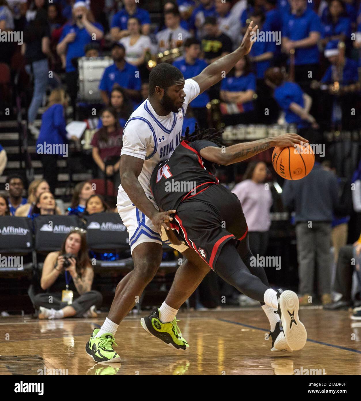 Seton Hall Pirates guard Dylan Addae-Wusu (0) puts pressure on ...