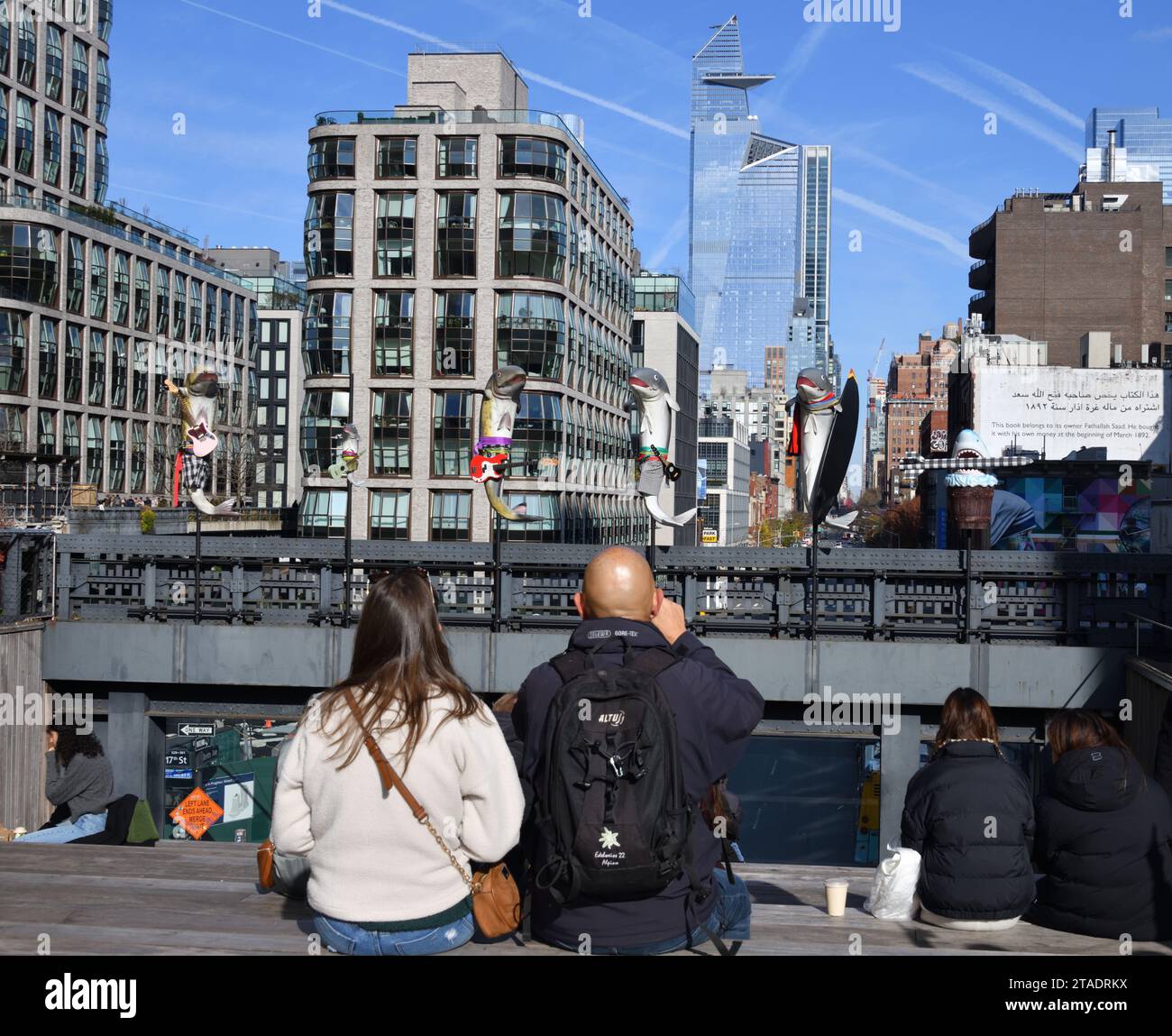 High line observation deck hi-res stock photography and images - Alamy