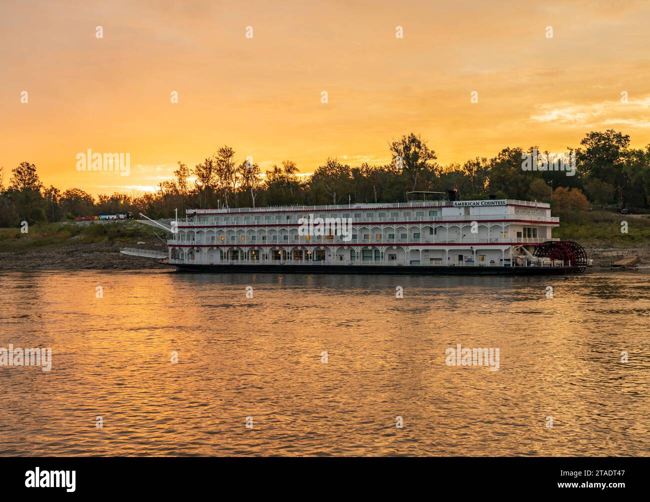 Memphis, TN - 23 October 2023: American Countess cruise boat docked by ...