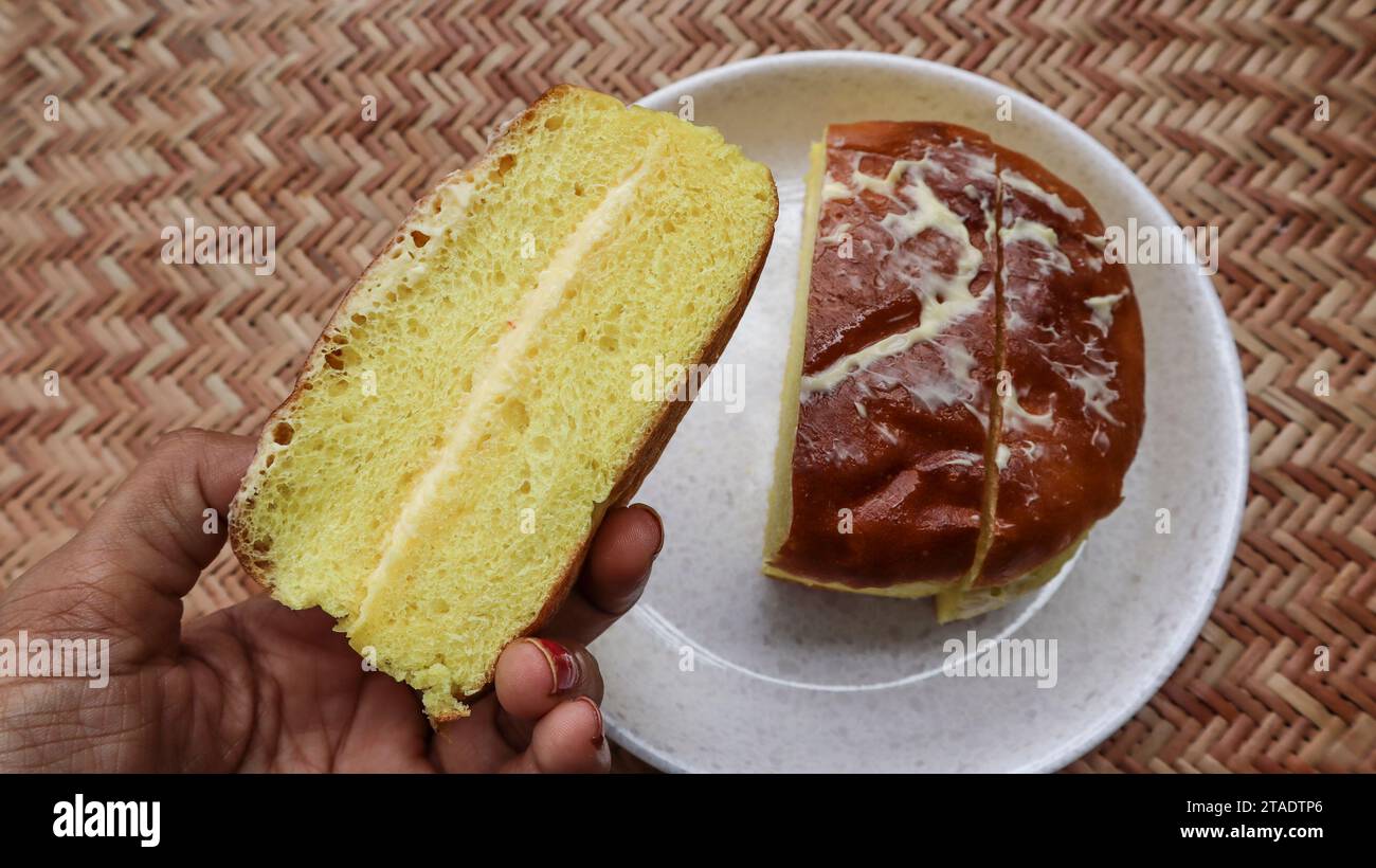 Muska bun hi-res stock photography and images - Alamy