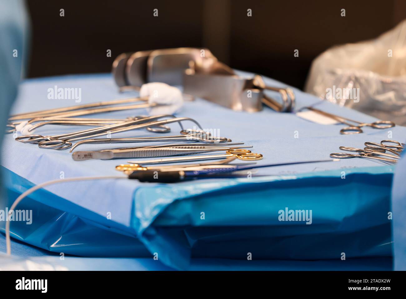 Photo of surgical table hi-res stock photography and images - Alamy