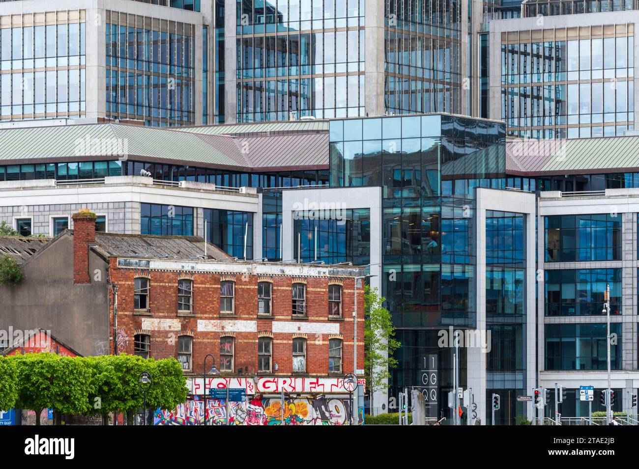 Georges quay hi-res stock photography and images - Alamy