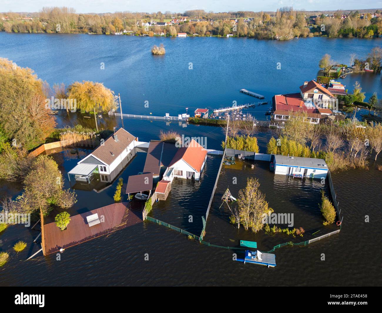 Overflowed lake hi-res stock photography and images - Alamy