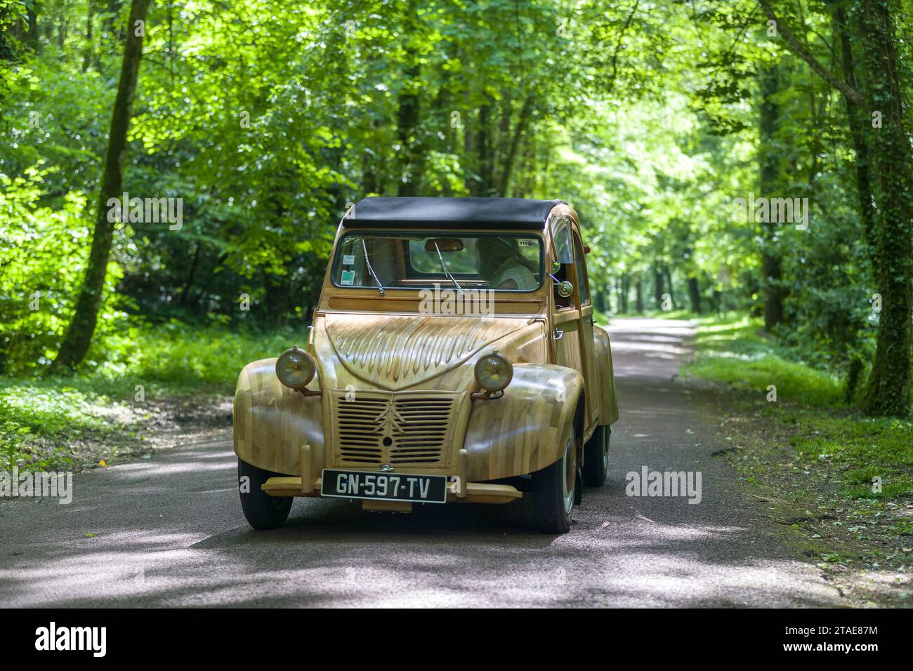 Montbazon, Château d'Artigny, Michel Robillard, a former cabinetmaker ...