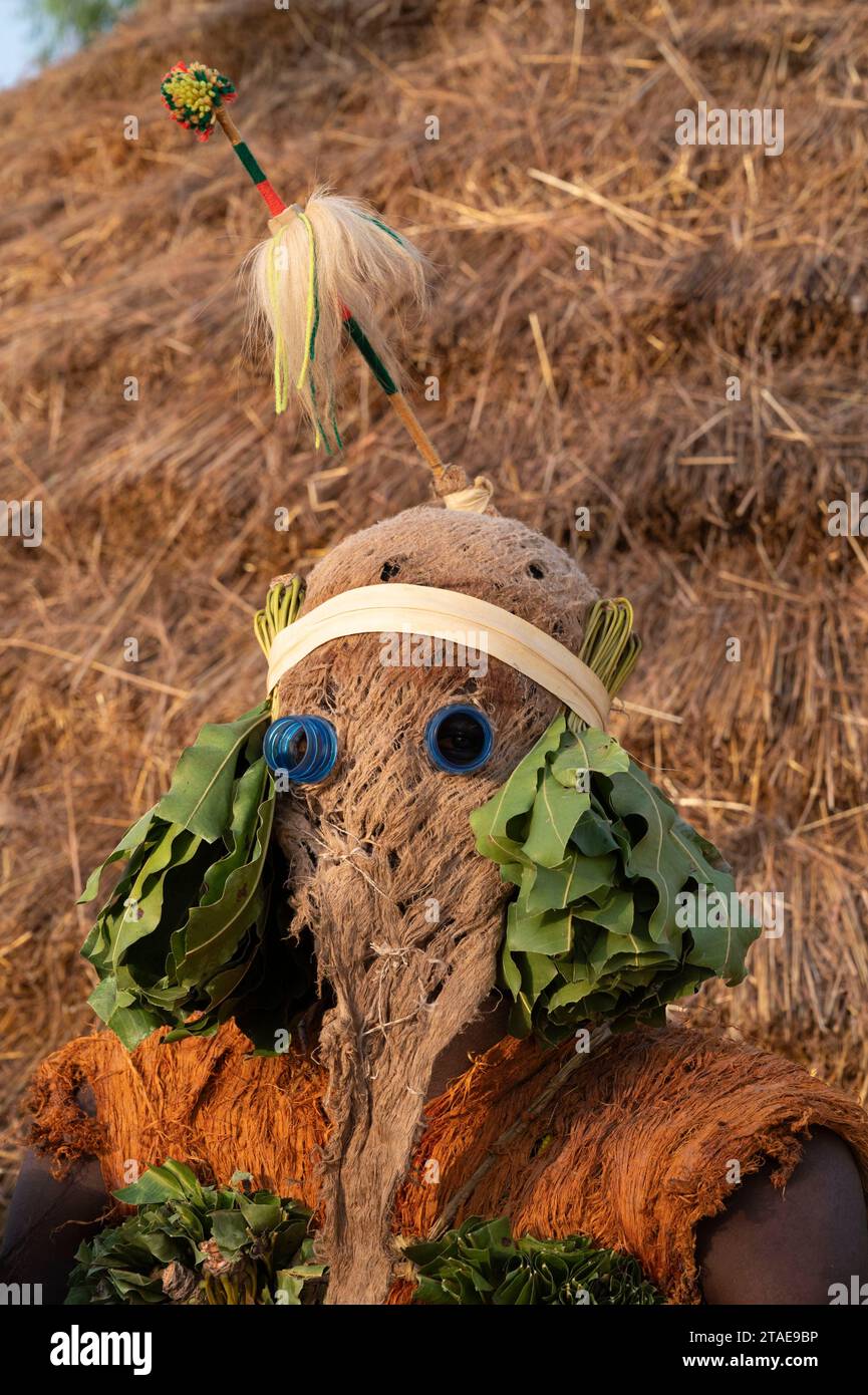 Elephant mask hi-res stock photography and images - Alamy