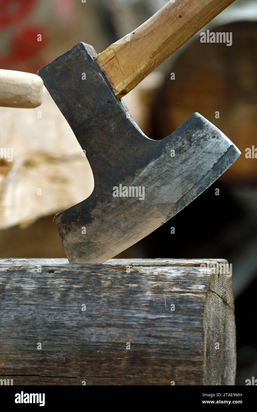 Medieval roof truss hi-res stock photography and images - Alamy