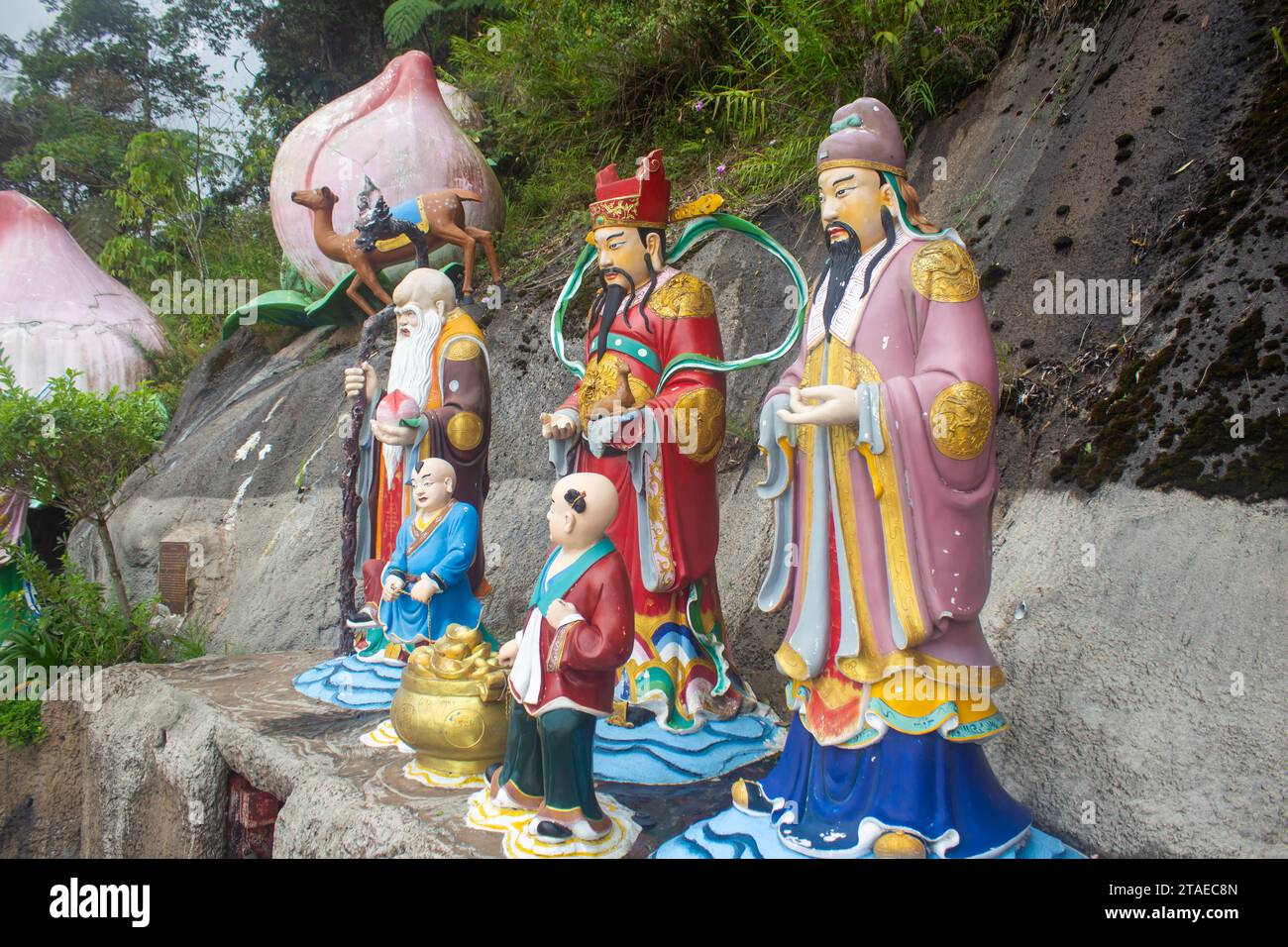 Three Gods of Fook-Lok-Sou (Luck, Wisdom and Longevity) at Chin Swee ...