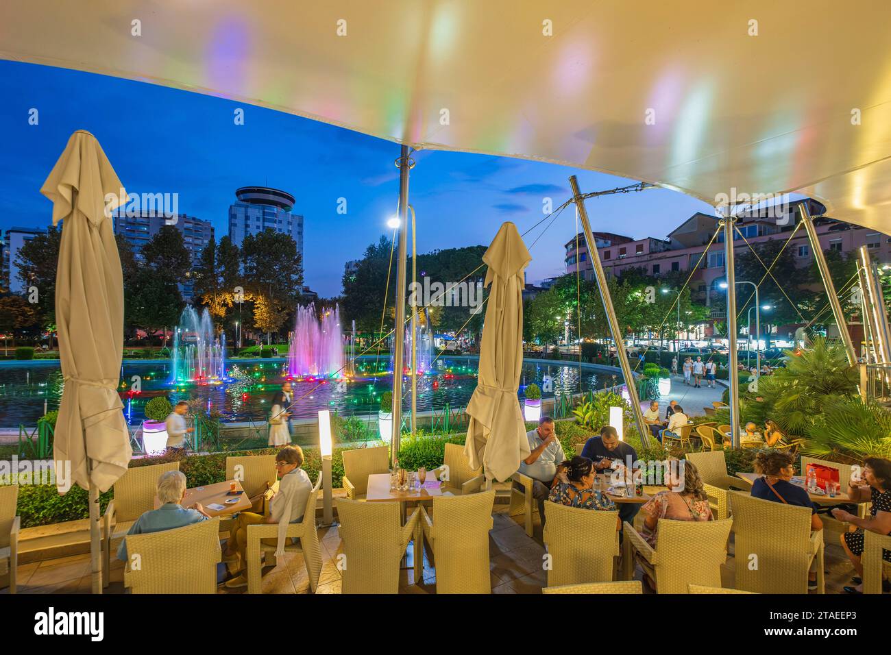 Including restaurants hi-res stock photography and images - Alamy