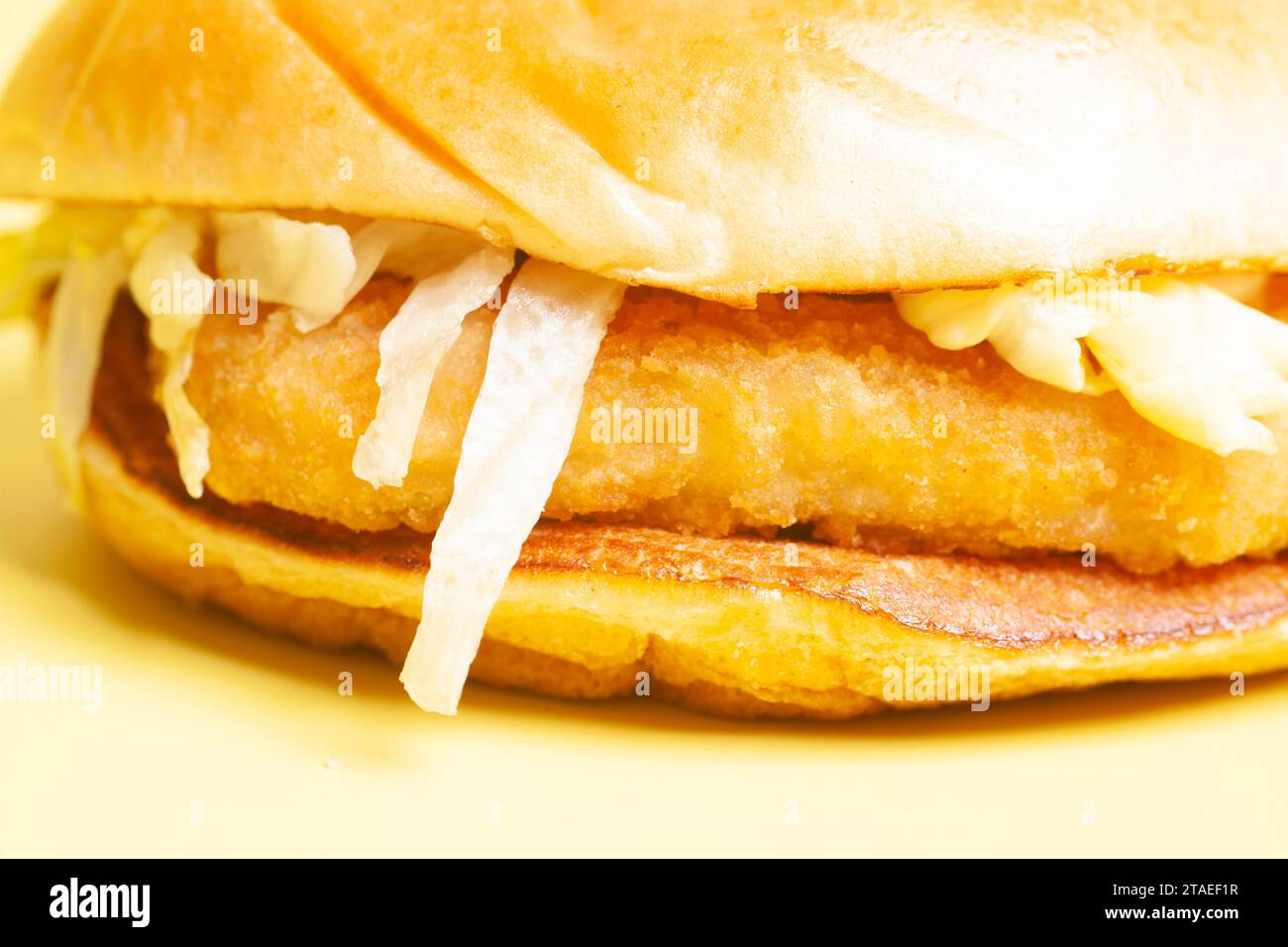 Ready chicken burger hi-res stock photography and images - Alamy