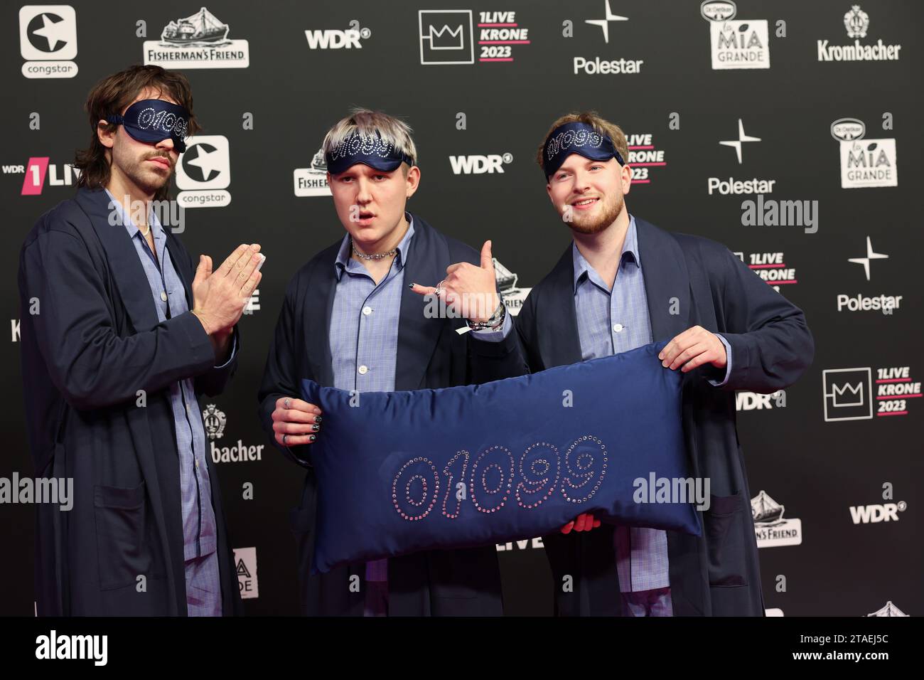 Bielefeld, Germany. 30th Nov, 2023. The music group 01099 arrives on ...