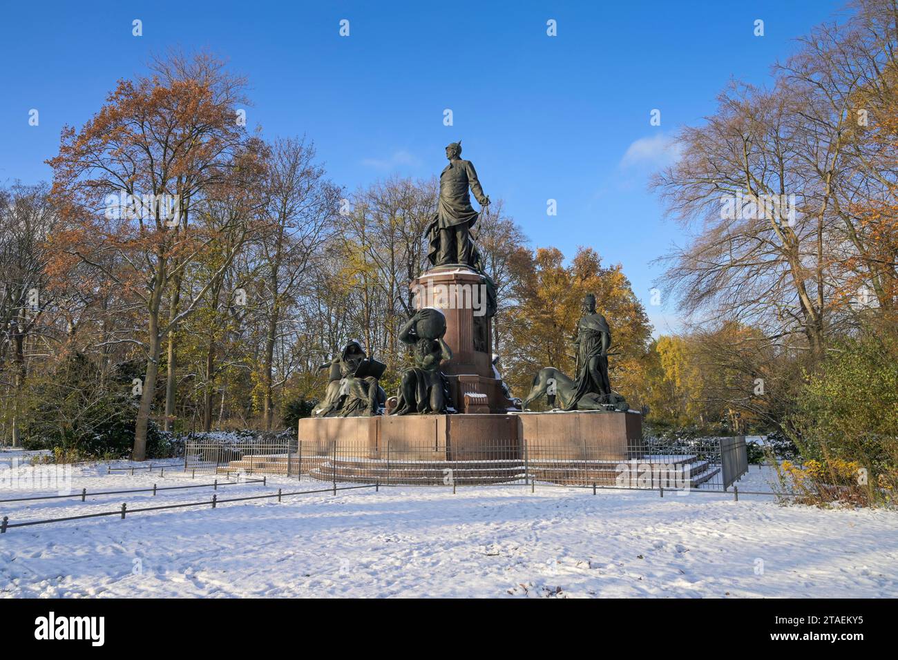 Winter, Schnee, Bismarck Nationaldenkmal, Großer Stern, Tiergarten ...