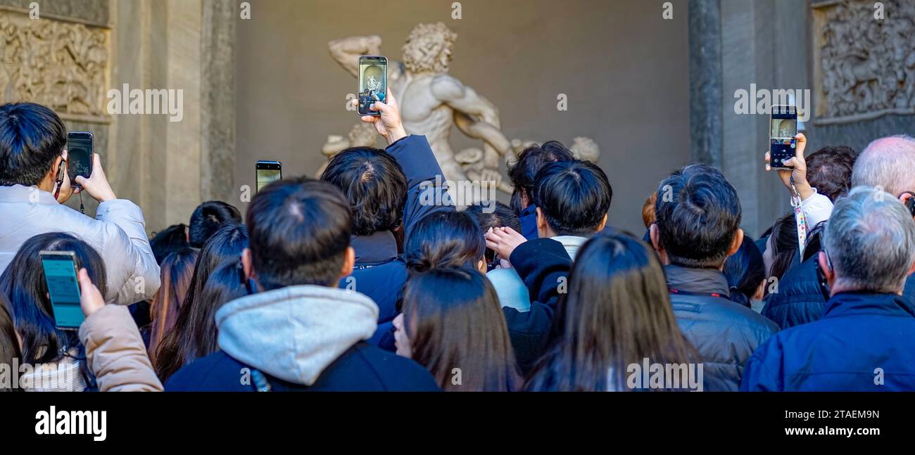 statue of laocoon and his sons present in the vatican museum to be ...