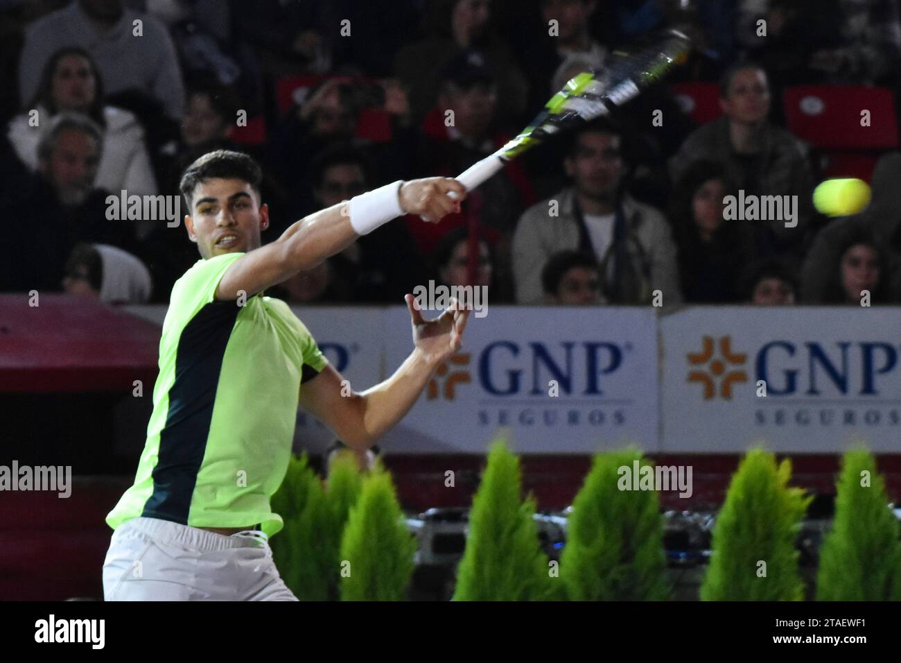 Carlos alcaraz backhand hi-res stock photography and images - Alamy