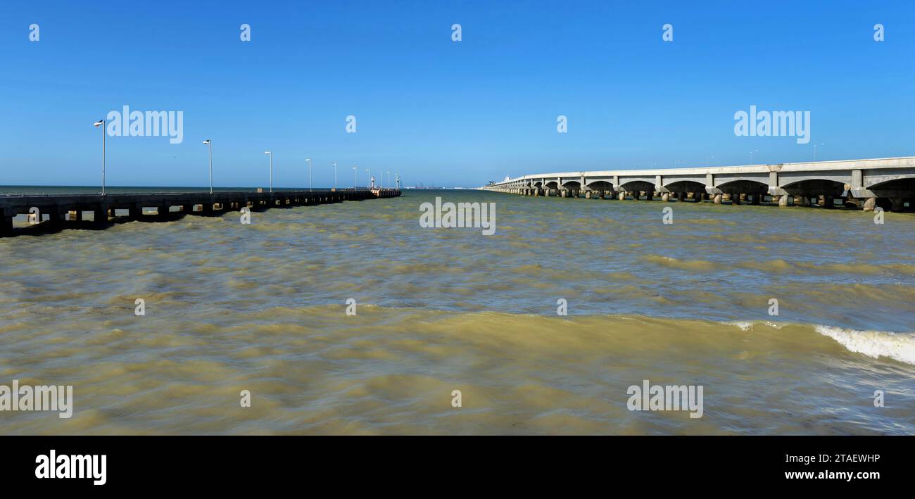 Ship terminal in Progreso, Mexico Stock Photo - Alamy