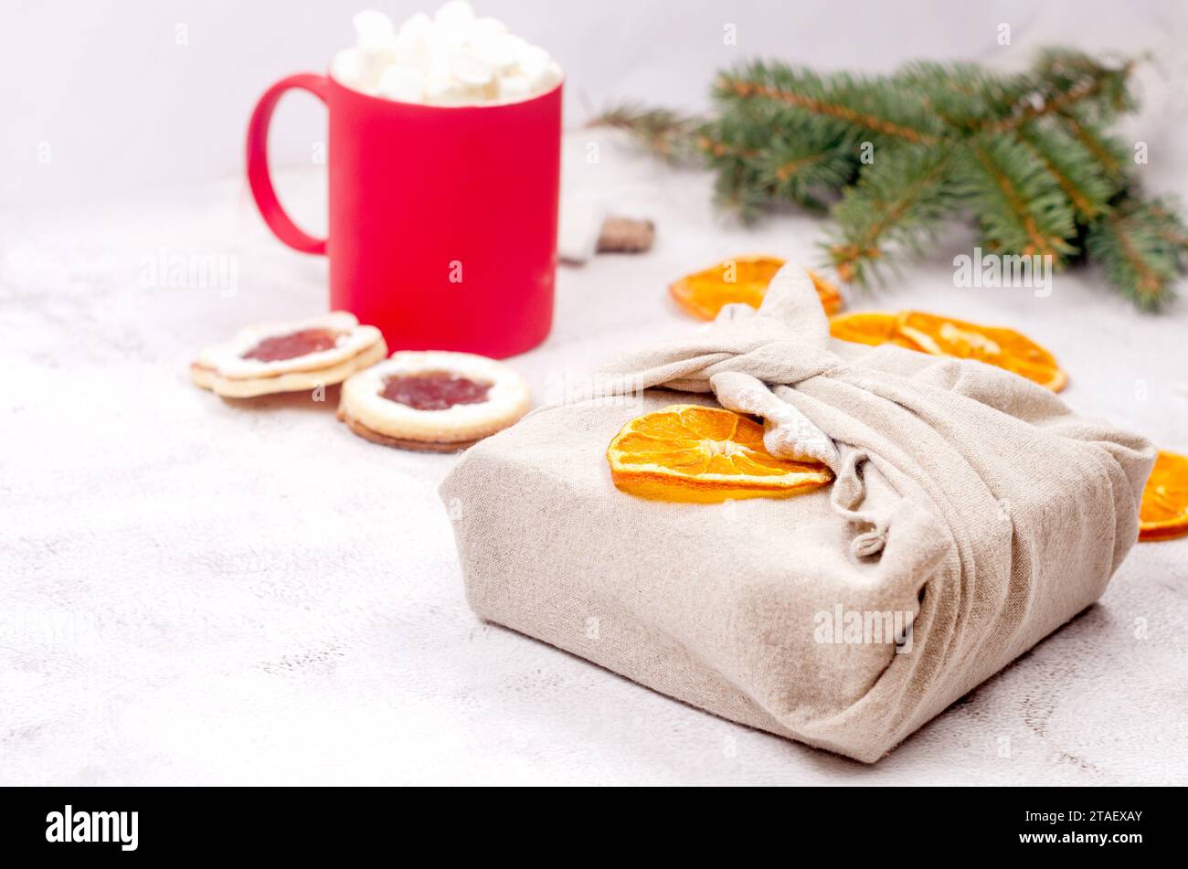 Eco-friendly and zero waste Xmas gift wrapping in traditional Japanese ...