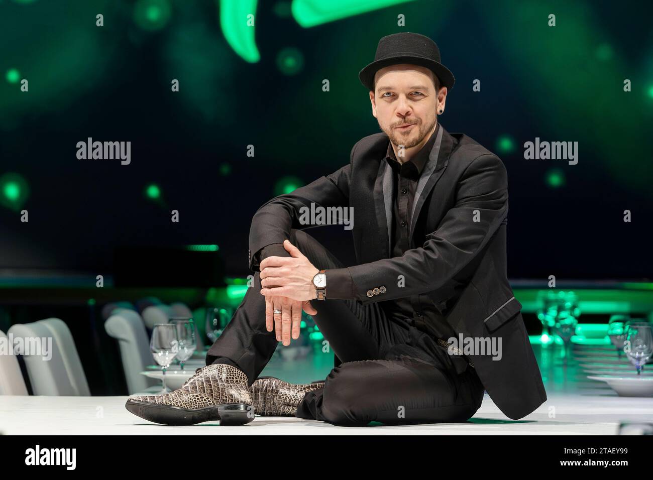 Tvog hi-res stock photography and images - Alamy