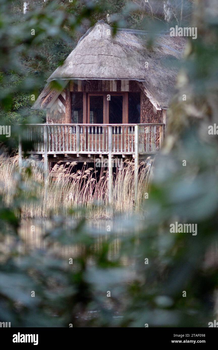 thatched lakeside boat house cawston norfolk england Stock Photo - Alamy