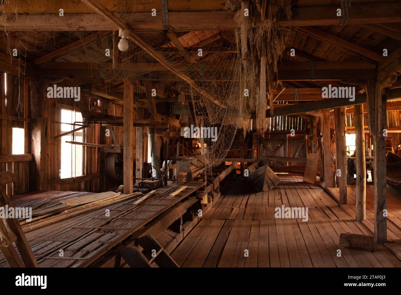 Saw mill interior hi-res stock photography and images - Alamy