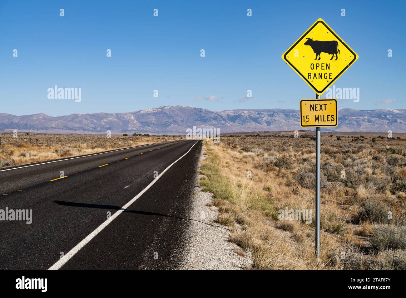 Open range sign hi-res stock photography and images - Alamy
