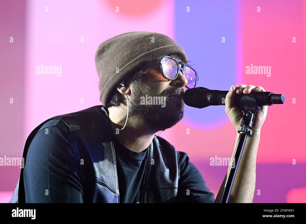 Calcutta singer hi-res stock photography and images - Alamy