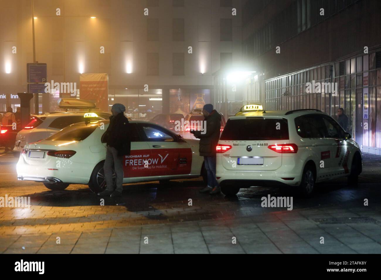 Essen taxi hi-res stock photography and images - Alamy