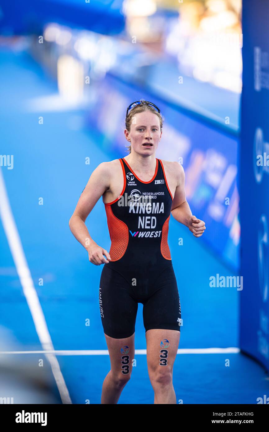 Maya Kingma participating in Pontevedra in the 2023 World Triathlon ...