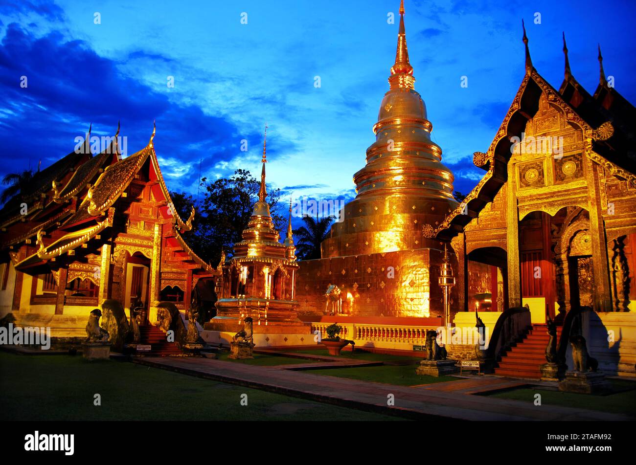 The temple of wat phra singh in Chiang Mai, magnificently illuminated ...
