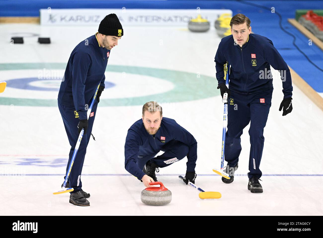 Karuizawa ice park, Nagano, Japan. 1st Dec, 2023. (L-R) Oskar Eriksson ...
