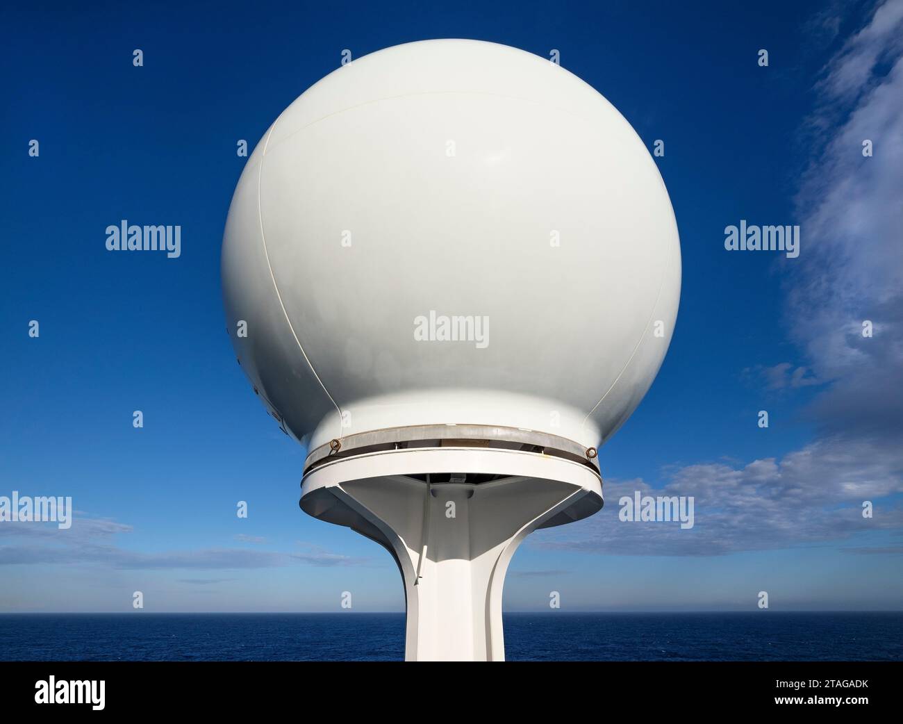 Sea tel satellite dome hi-res stock photography and images - Alamy