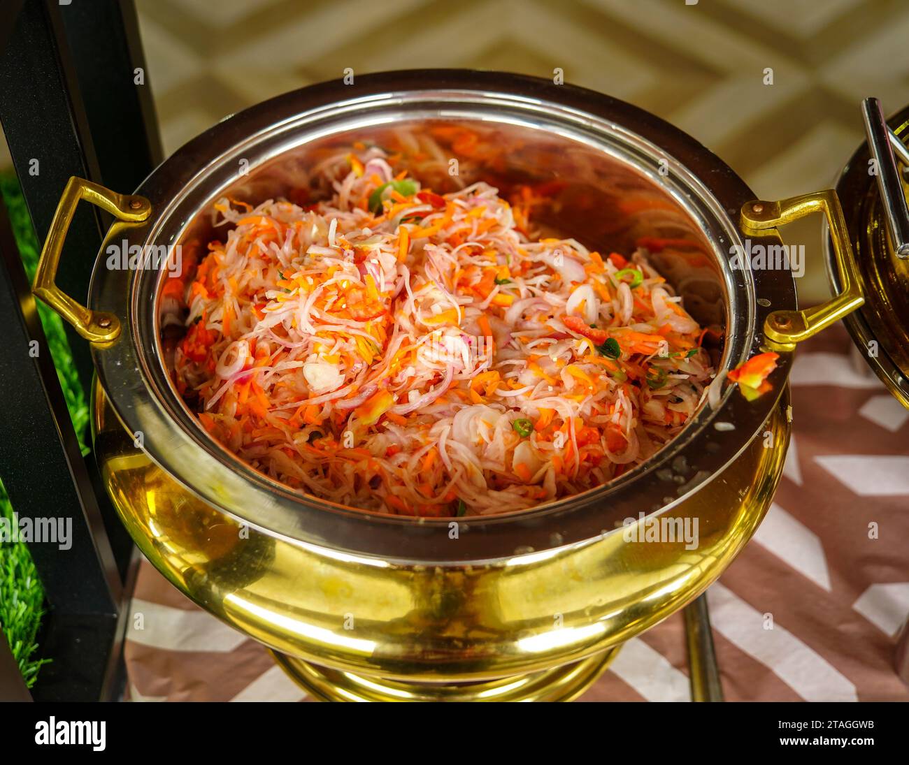 Thai reception desk hi-res stock photography and images - Alamy