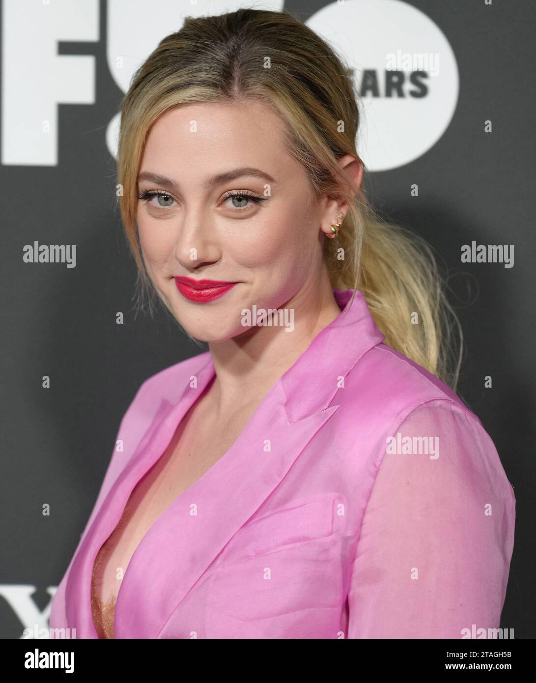 Lili reinhart 2023 hi-res stock photography and images - Alamy