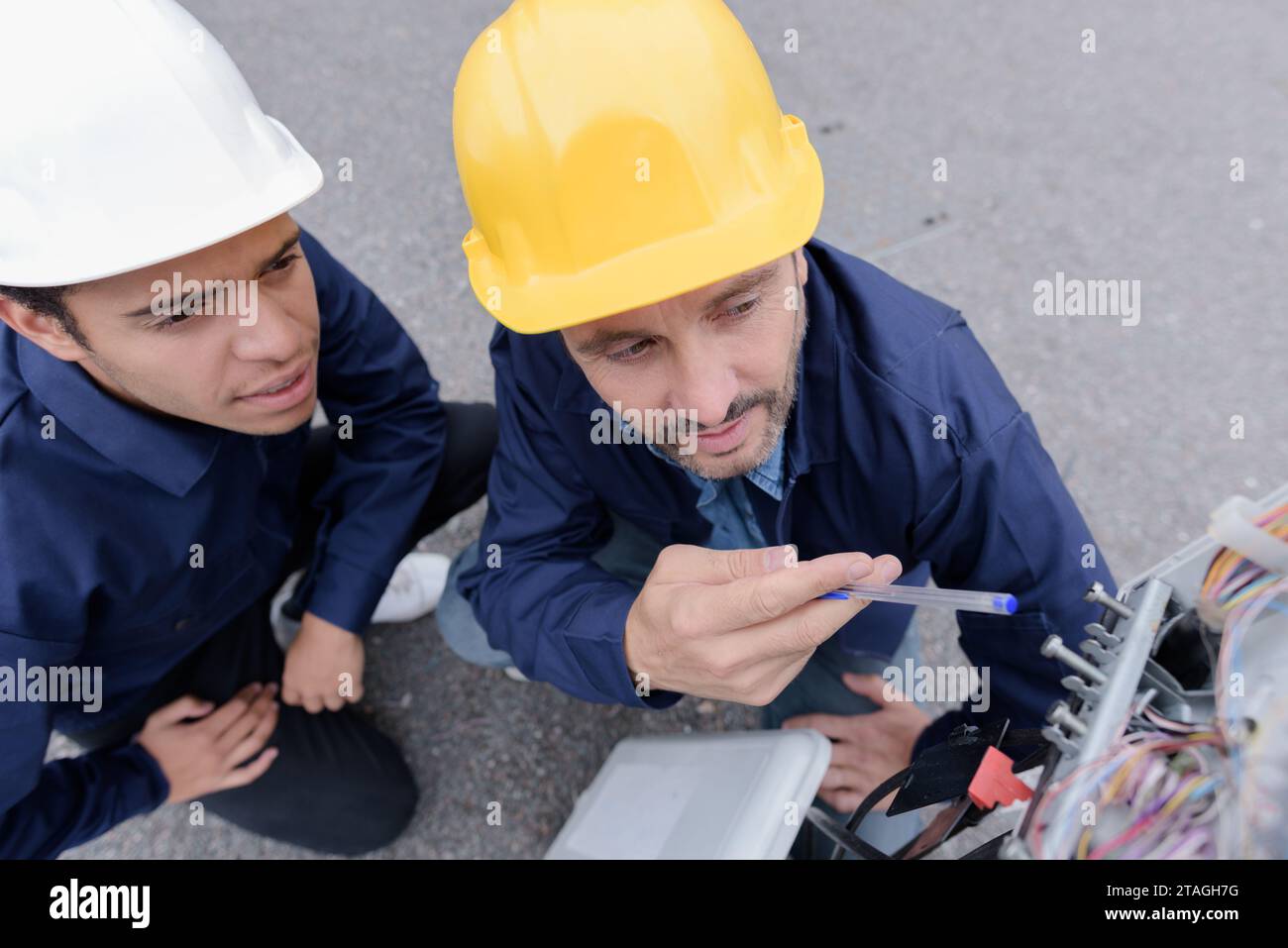 Engineer training energy hi-res stock photography and images - Alamy