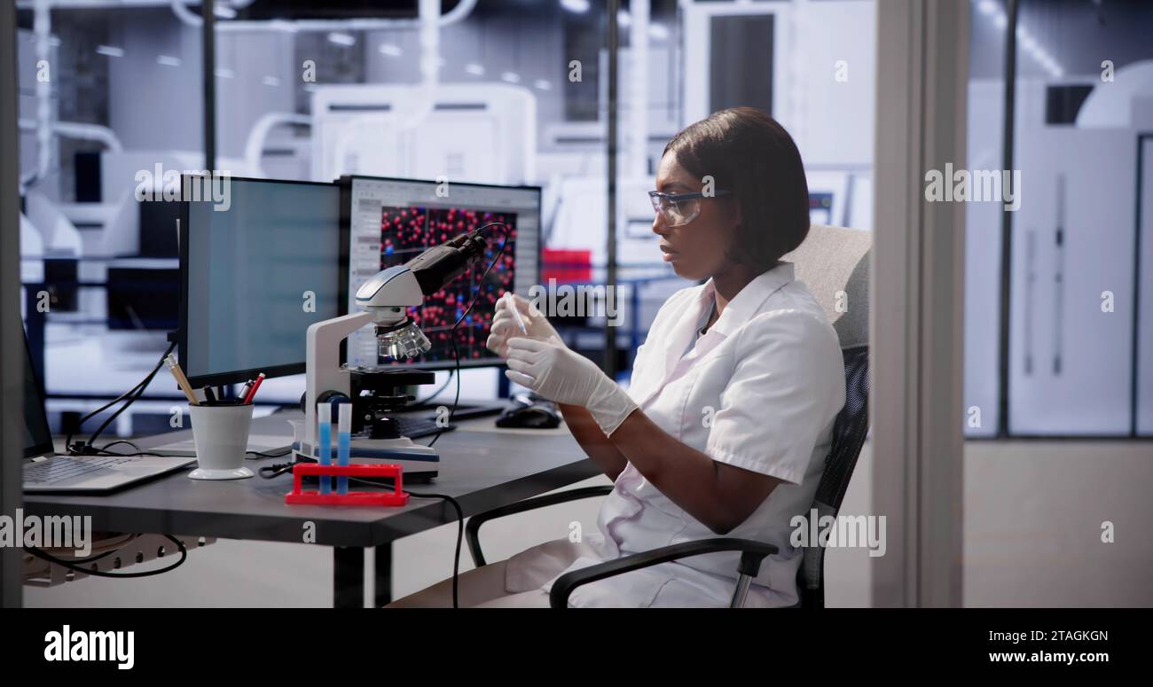 Woman screened hospital hi-res stock photography and images - Alamy