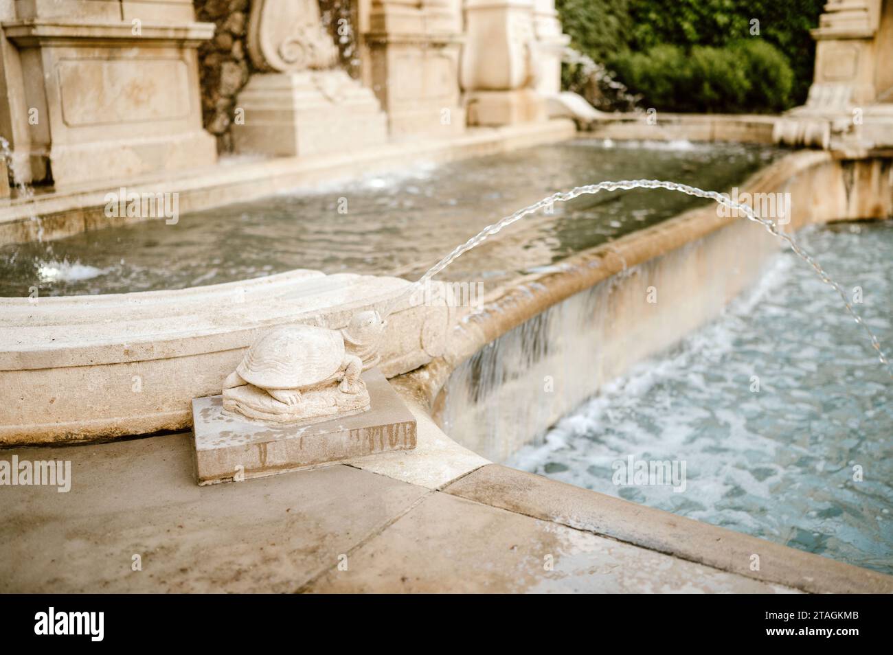 Pond fountain up close hi-res stock photography and images - Alamy
