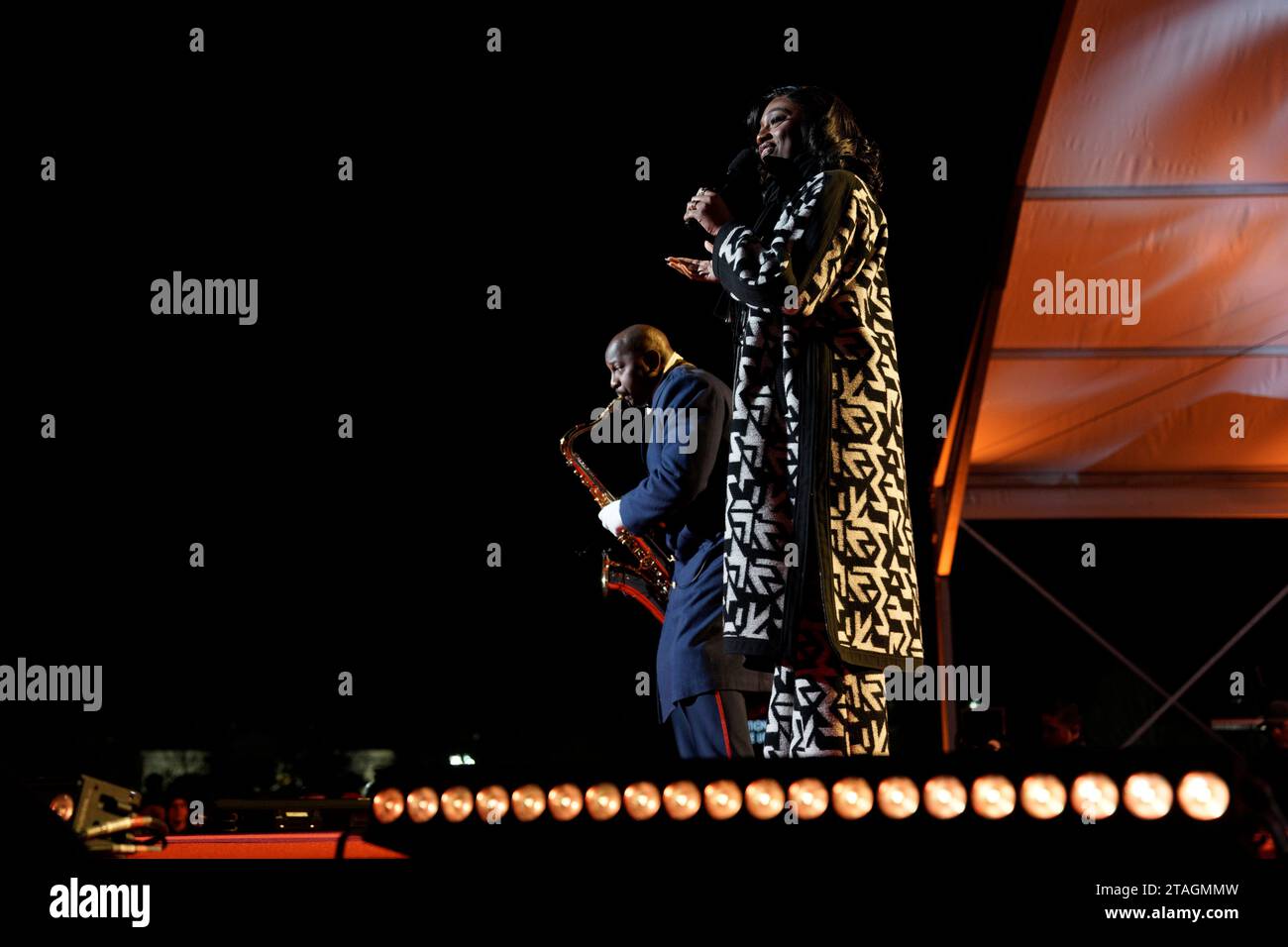 Com ellipse hi-res stock photography and images - Alamy