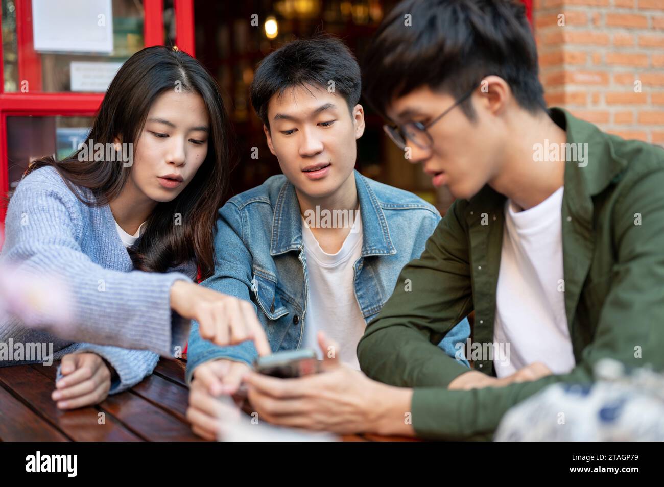 Random talking hi-res stock photography and images - Alamy