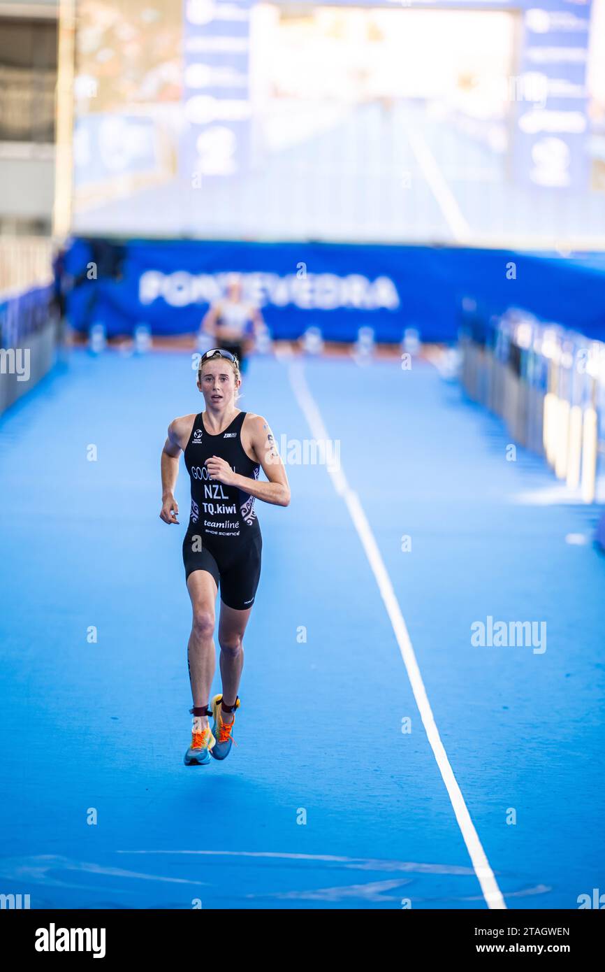 Eva Goodisson participating at the finish line in Pontevedra in the ...