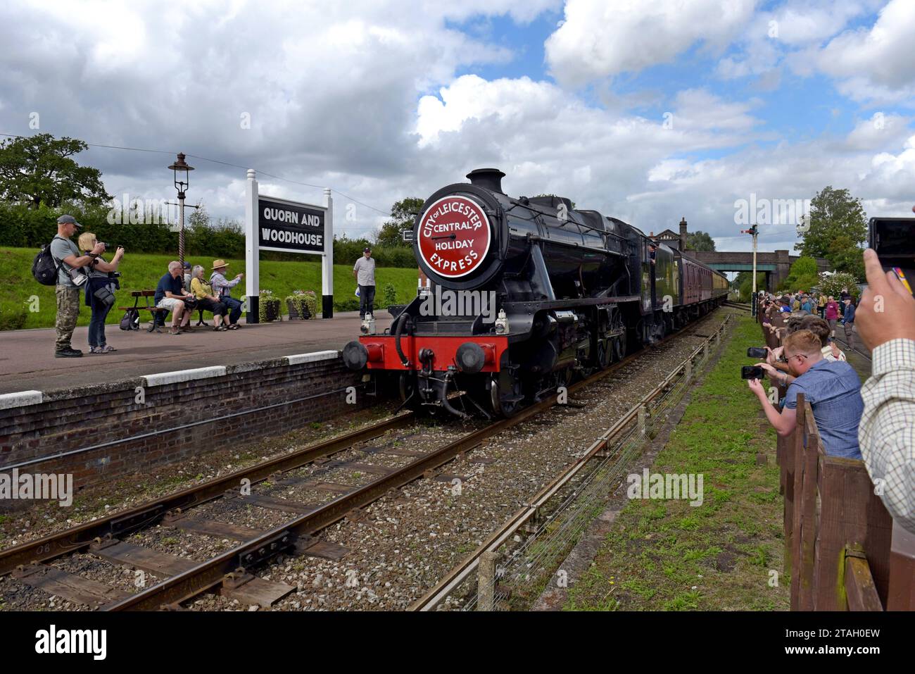 No.48305 London Midland and Scottish Railway 8F Class 2-8-0 steam loco ...