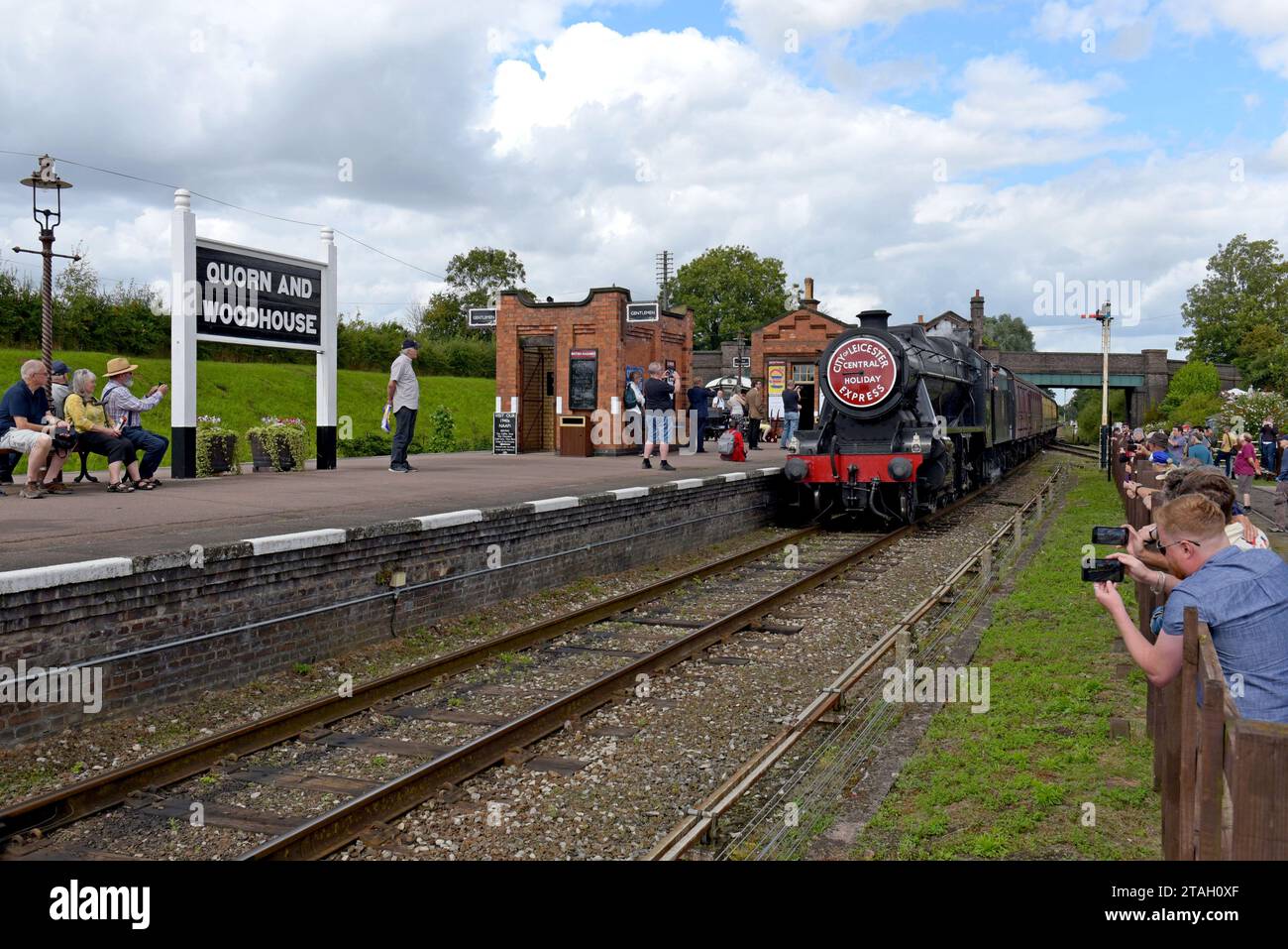 No.48305 London Midland and Scottish Railway 8F Class 2-8-0 steam loco ...