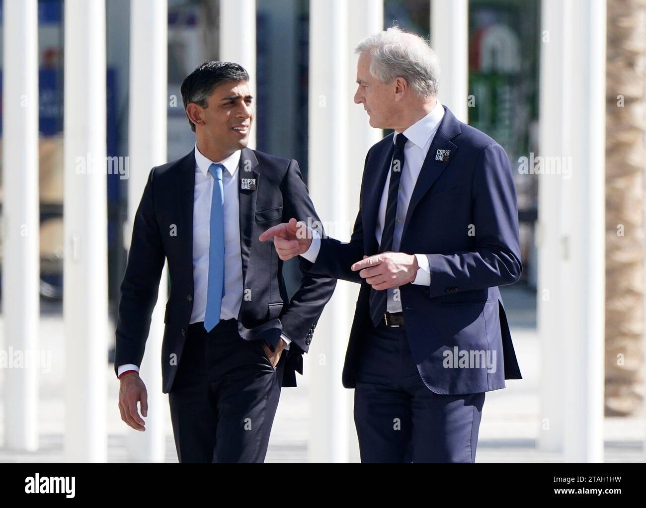 Prime Minister Rishi Sunak (left) joins other world leaders in ...