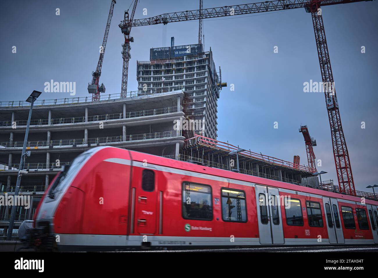Hamburg, 30.11.2023 Elbtower - Bauvorhaben in der Hamburger Hafencity ...
