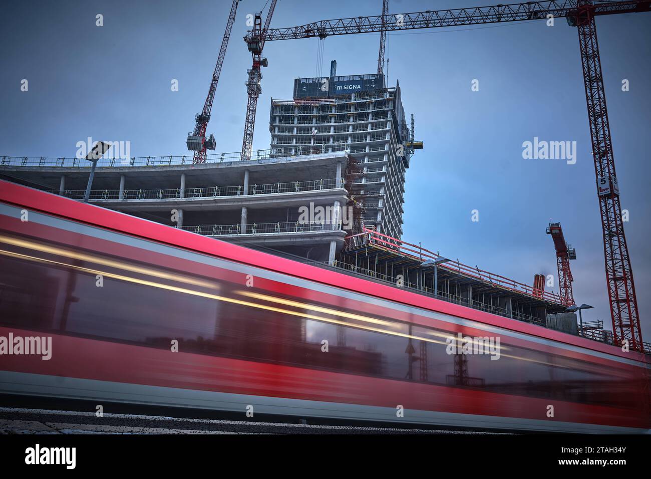 Hamburg, 30.11.2023 Elbtower - Bauvorhaben in der Hamburger Hafencity ...