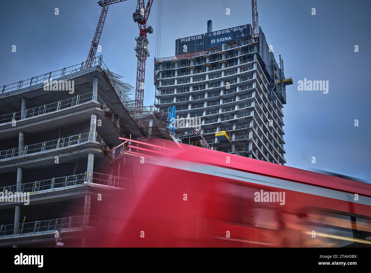 Hamburg, 30.11.2023 Elbtower - Bauvorhaben in der Hamburger Hafencity ...