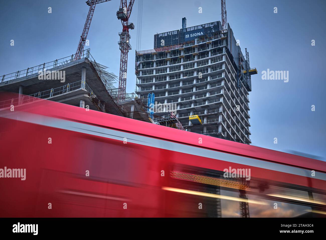 Hamburg, 30.11.2023 Elbtower - Bauvorhaben in der Hamburger Hafencity ...