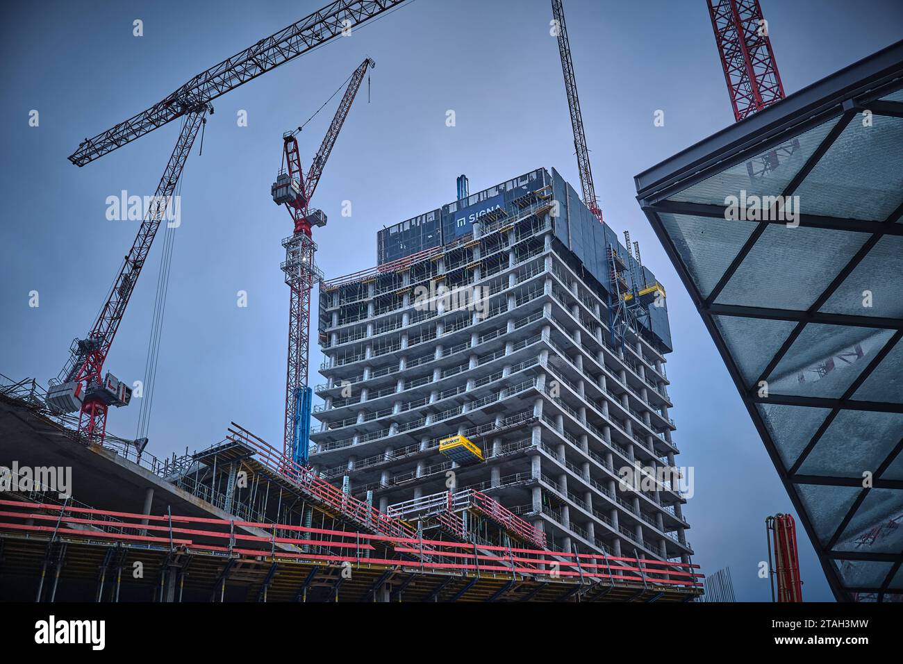 Hamburg, 30.11.2023 Elbtower - Bauvorhaben in der Hamburger Hafencity ...