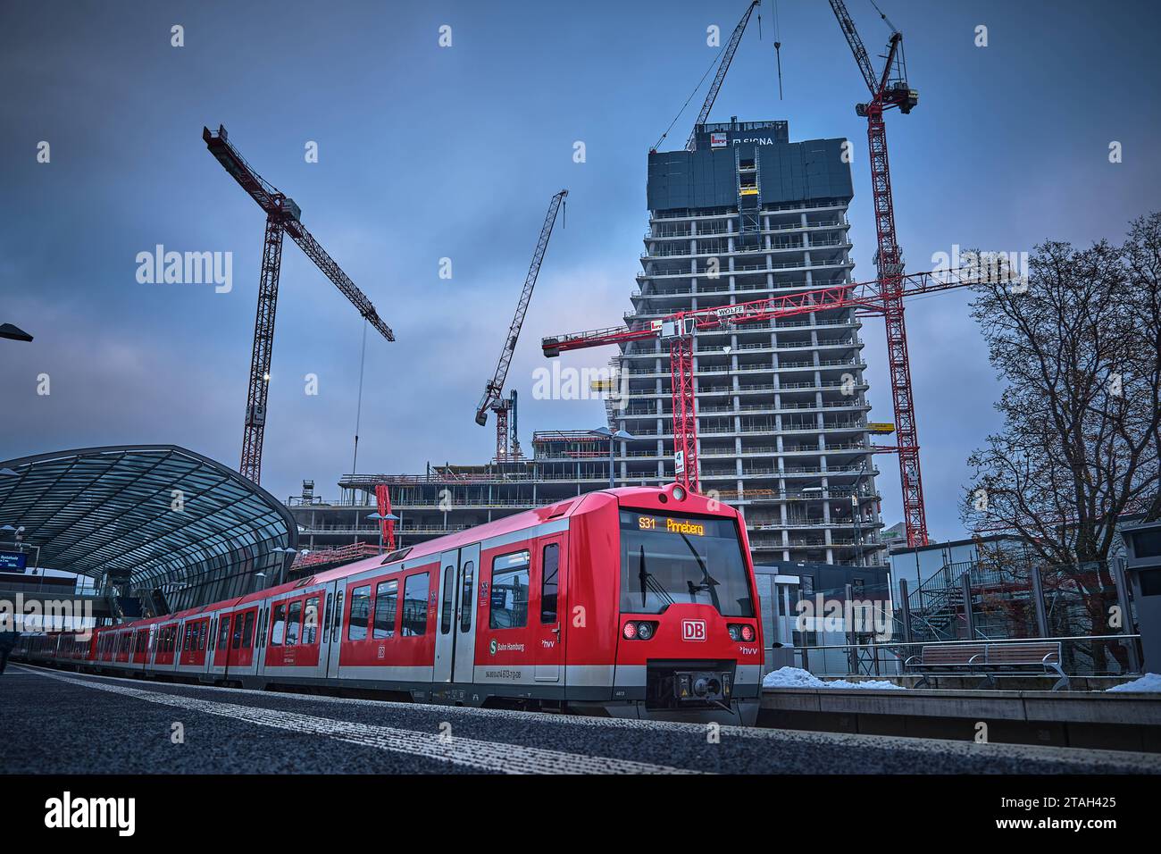 Hamburg, 30.11.2023 Elbtower - Bauvorhaben in der Hamburger Hafencity ...