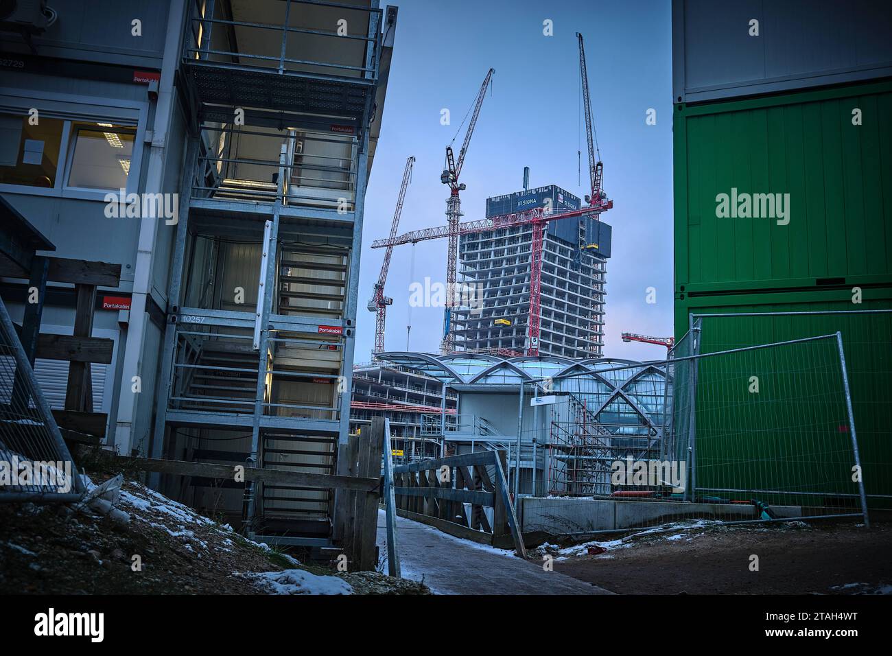 Hamburg, 30.11.2023 Elbtower - Bauvorhaben in der Hamburger Hafencity ...