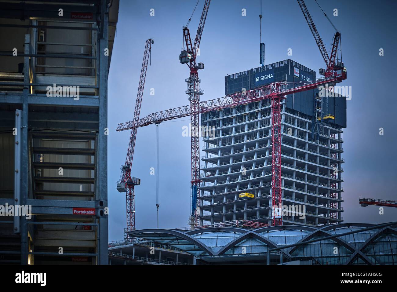 Hamburg, 30.11.2023 Elbtower - Bauvorhaben in der Hamburger Hafencity ...