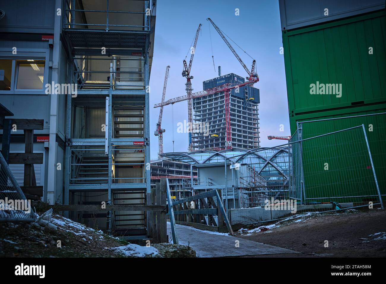 Hamburg, 30.11.2023 Elbtower - Bauvorhaben in der Hamburger Hafencity ...