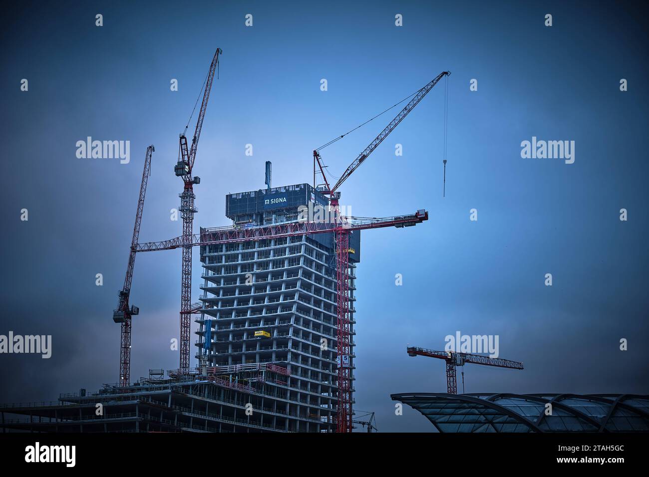 Hamburg, 30.11.2023 Elbtower - Bauvorhaben in der Hamburger Hafencity ...